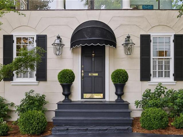 317 Beverly Road NE