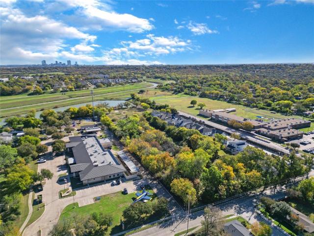 317 Burton Hill Rd, Westworth Village, TX 76114 | MLS #20952 | Compass