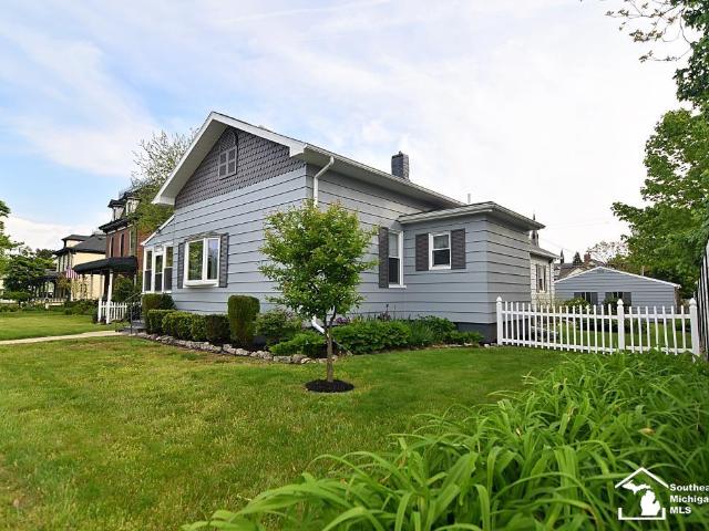 317 E 5th Street