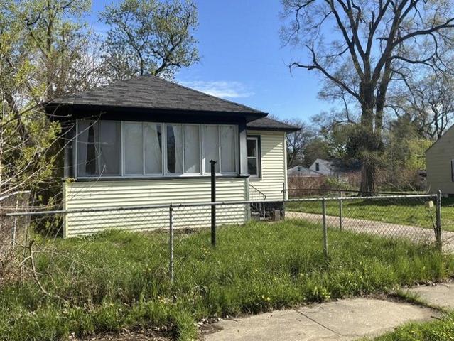 317 E Baltimore Blvd, Flint, MI 48505