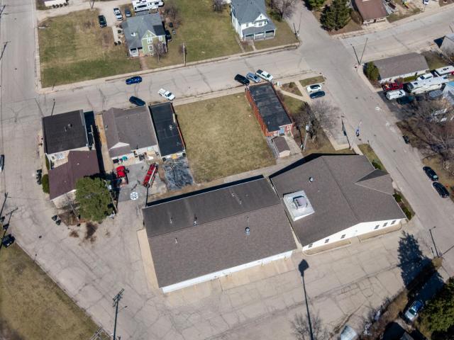 317 E Lake St, Salem Lakes, WI 53170 | MLS #1955