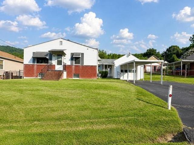 317 E Pennsylvania St, Covington, VA 24426