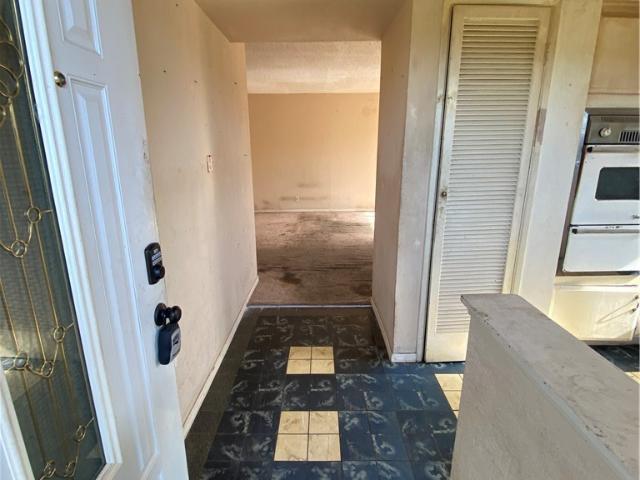 317 E Prune