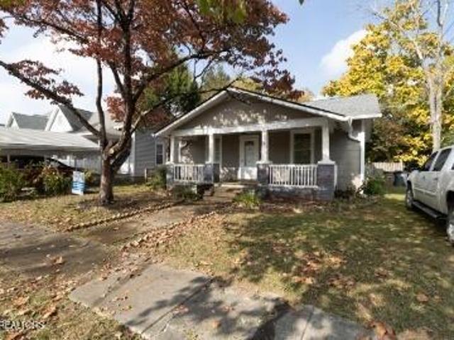317 E Springdale Ave