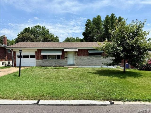 317 Earlsfield Ln, Saint Louis, MO 63125