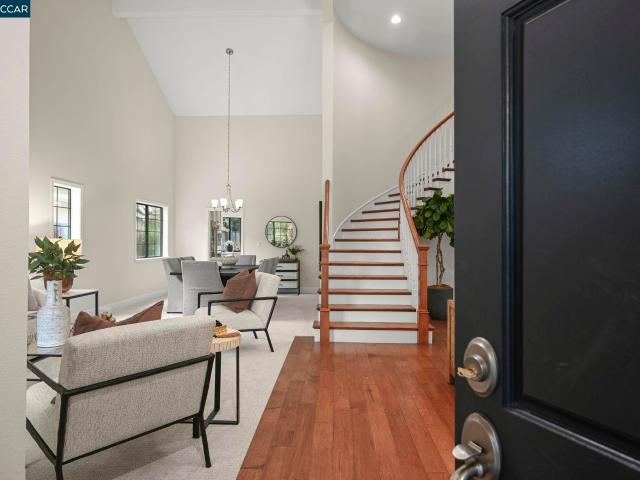 317 Fontaine Dr