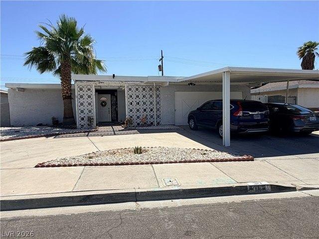317 Falcon Ln, Las Vegas, NV 89107