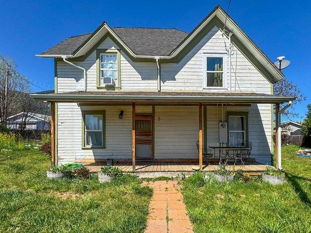 317 Fredrick St, Etna, CA 96027