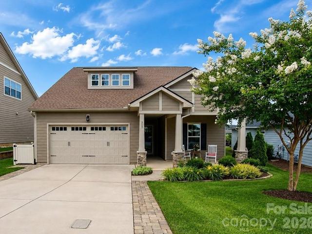 317 Hemlock Bluff Ct, Denver, NC 28037