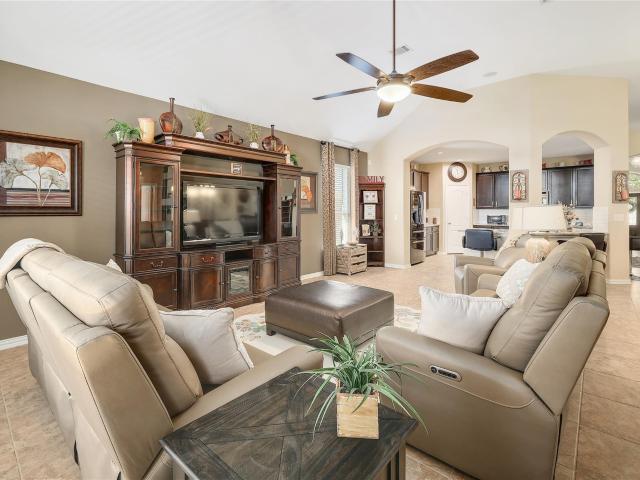 317 Orchard Hill Trl