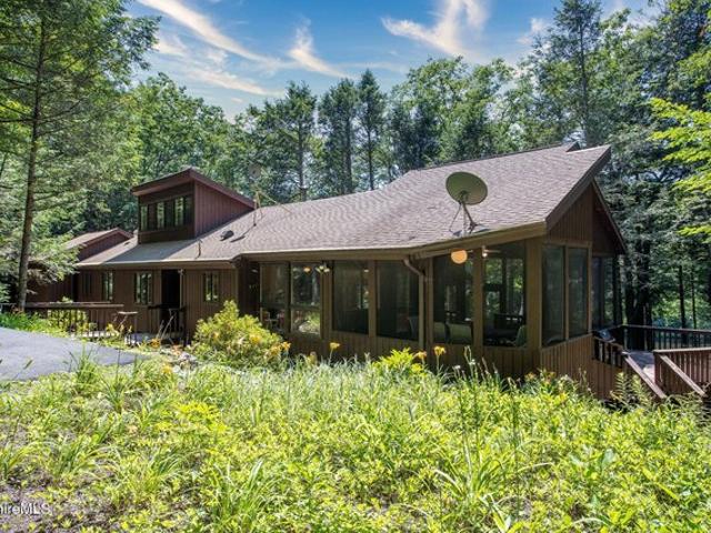 317 Lake Shore Dr, Sandisfield, MA 01255