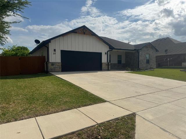 317 Lakeview Drive