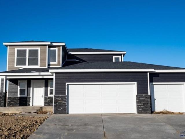 317 N Valley Dr, Rapid City, SD 57703