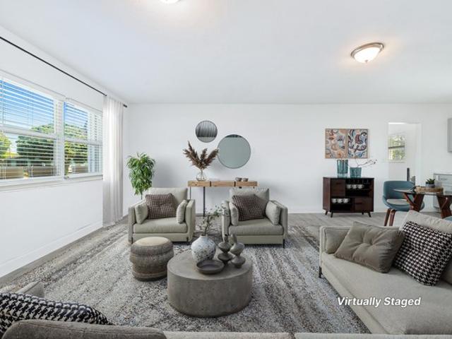 317 NW 14th St, Belle Glade, FL 33430