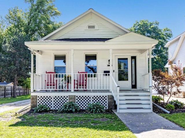 317 S Van Buren St, Green Bay, WI 54301