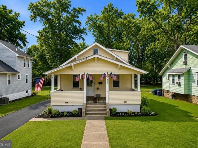 317 S Washington Ave, Moorestown, NJ 08057