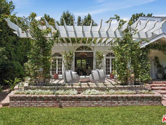 317 S Burlingame Avenue