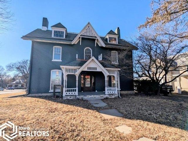 317 S Central Ave, Burlington, IA 52601