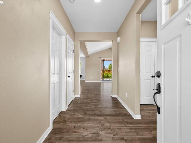 317 se pioneer dr