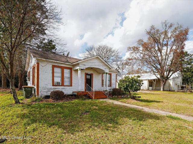 317 Peach Street