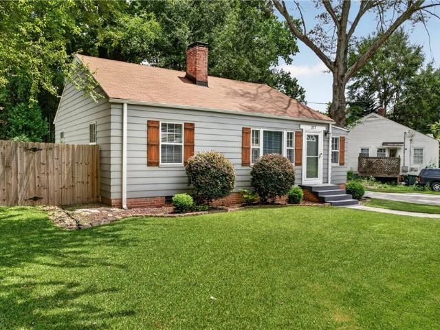 317 Phillips Drive SE