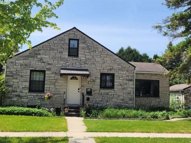 317 Rose Ave, Fond du Lac, WI 54935