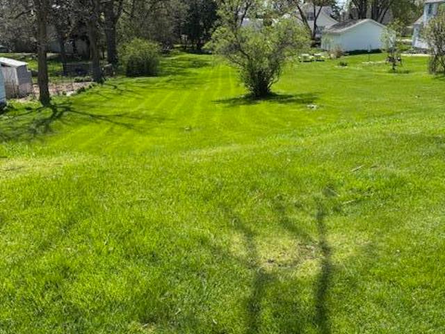 317 W Capitol Dr, Hartland, WI 53029 | MLS #1959 | Compass
