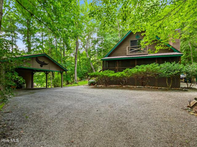 317 W Hills Drive
