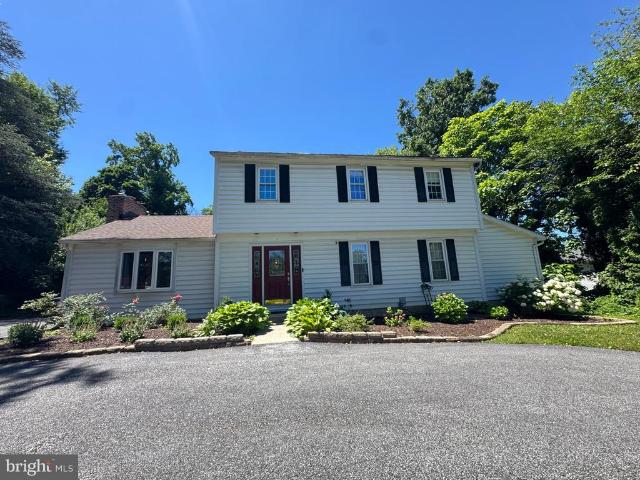 317 W Seminary Avenue