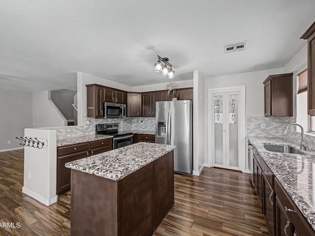 317 w settlers trail