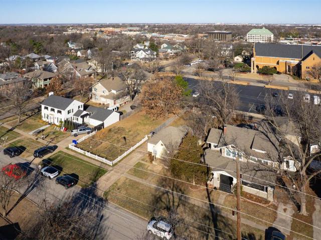 317 W Symmes Street