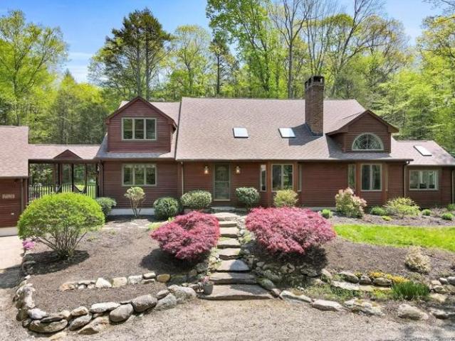 317 Wrights Mill Rd, Coventry, CT 06238
