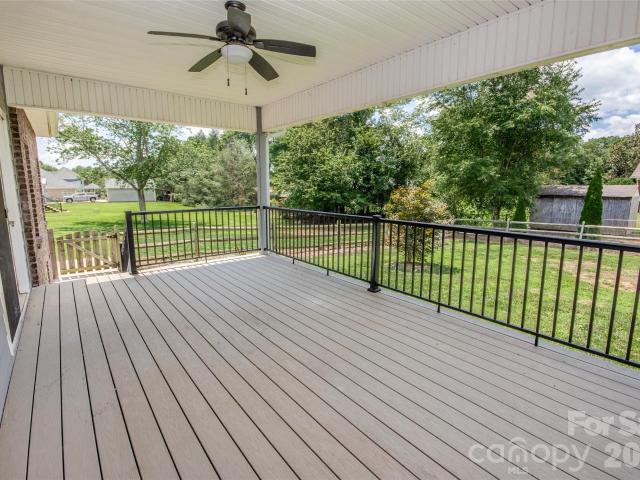 317 Thistle Lane