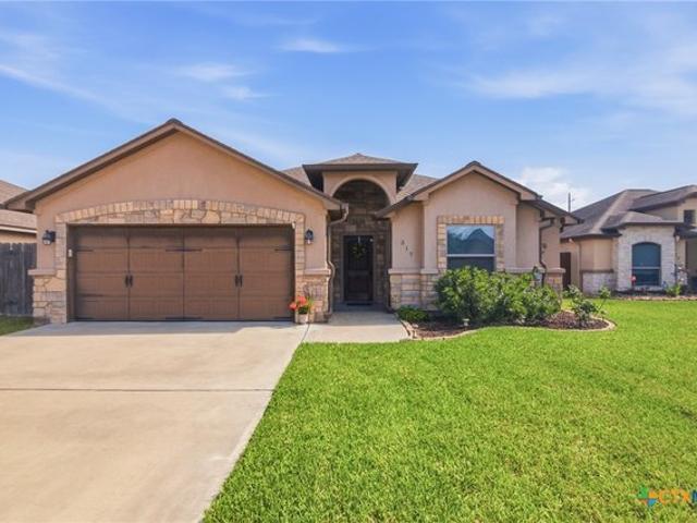 317 Tuscany Dr, Victoria, TX 77904
