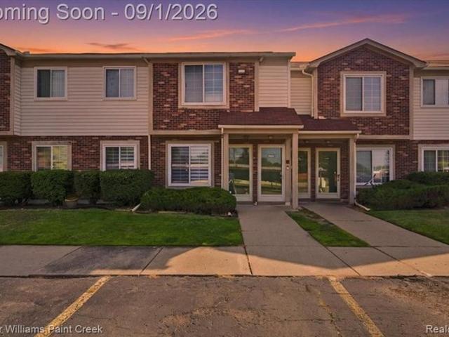 31842 Kelly Rd Unit 3, Roseville, MI 48066