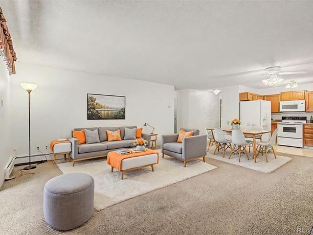 3184 S Heather Gardens Way Apt 205, Aurora, CO 80014