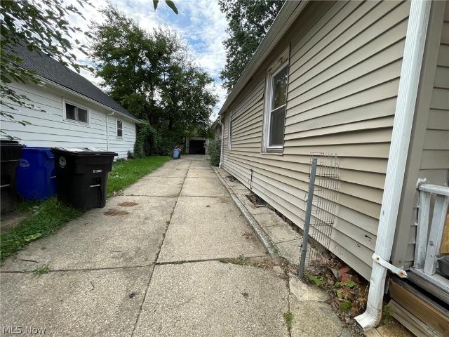 3184 W 71st Street