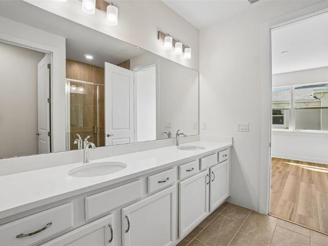 31856 Clover Fin Ct, Wesley Chapel, FL 33545 | MLS #TB8479