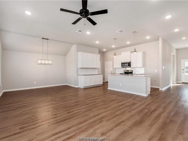 3185 Normandy