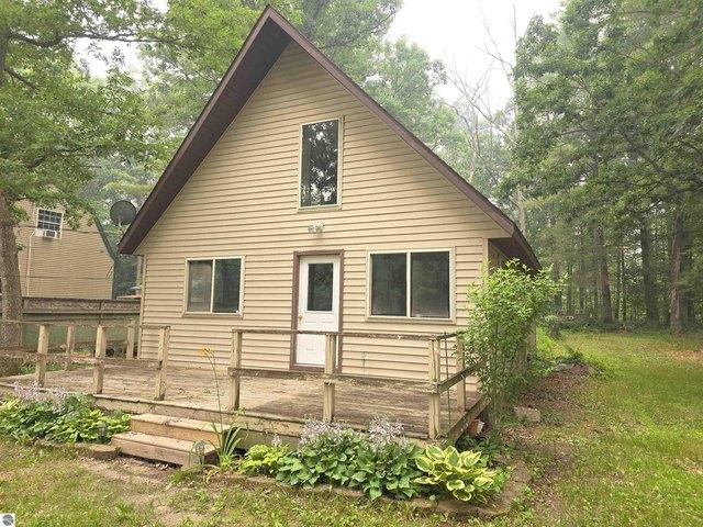 3185 Allen Rd, Hale, MI 48739