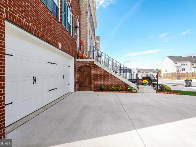3185 Barbeque Place