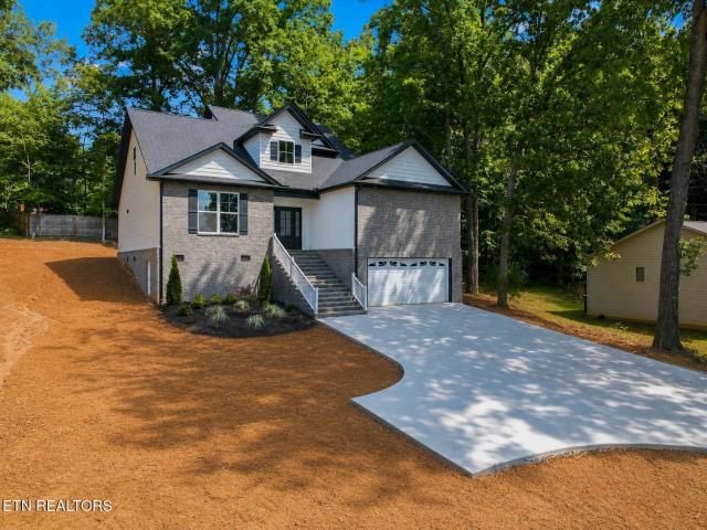 3185 Fairoaks Drive