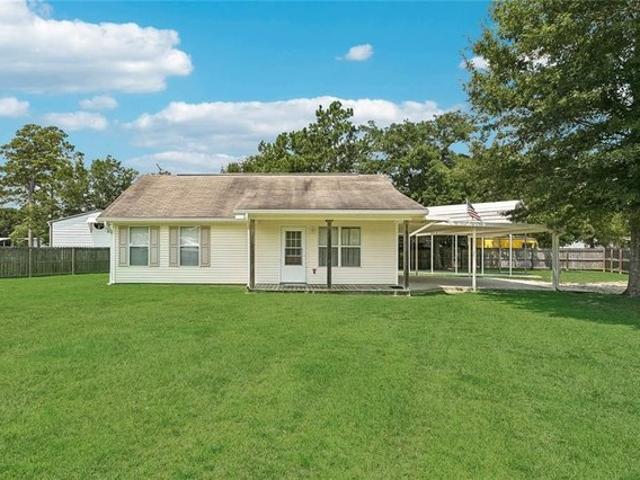 31860 Tiboe Plz, Springfield, LA 70462
