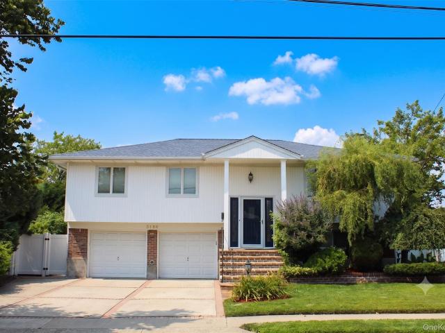 3186 Ocean Harbor Drive