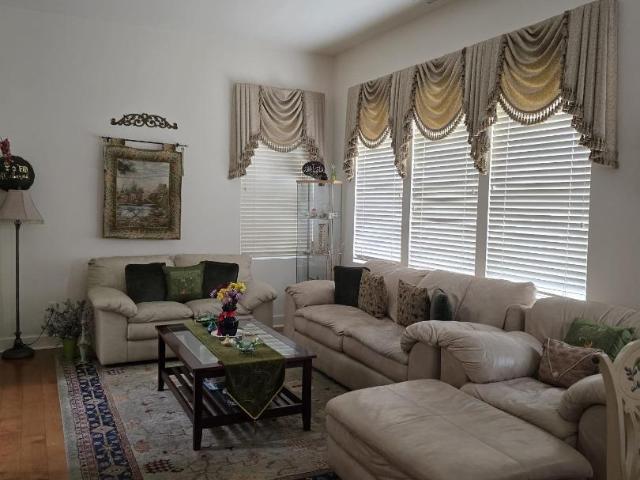 3186 Amaro Lane