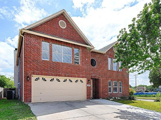 3188 Spyglass Dr, Grand Prairie, TX 75052 | MLS #21235 | Compass