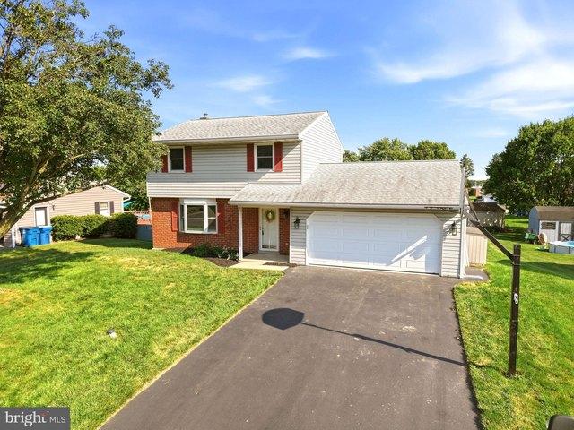 3188 Thornapple Dr, Lancaster, PA 17601