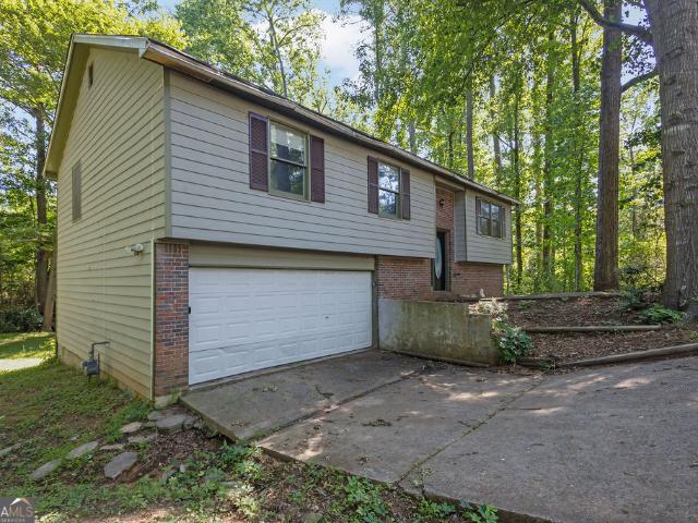 3189 Glen Hollow Drive