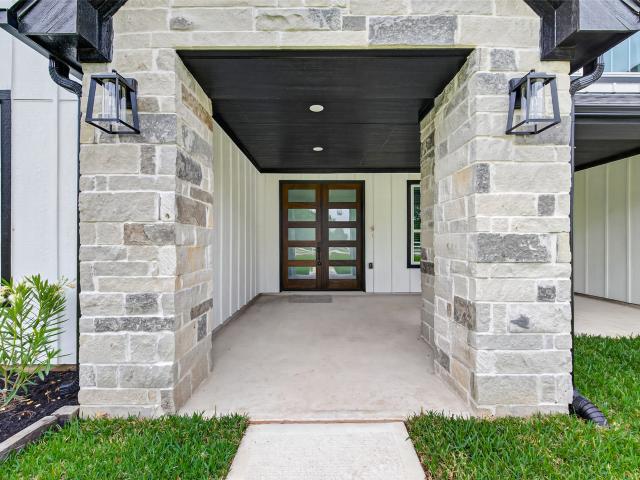 31807 Charter Lane