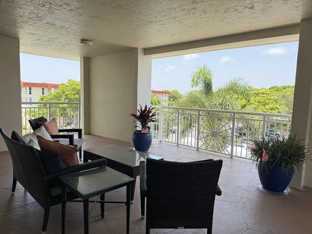 3180 NE 48th Ct Apt 406, Lighthouse Point, FL 33064